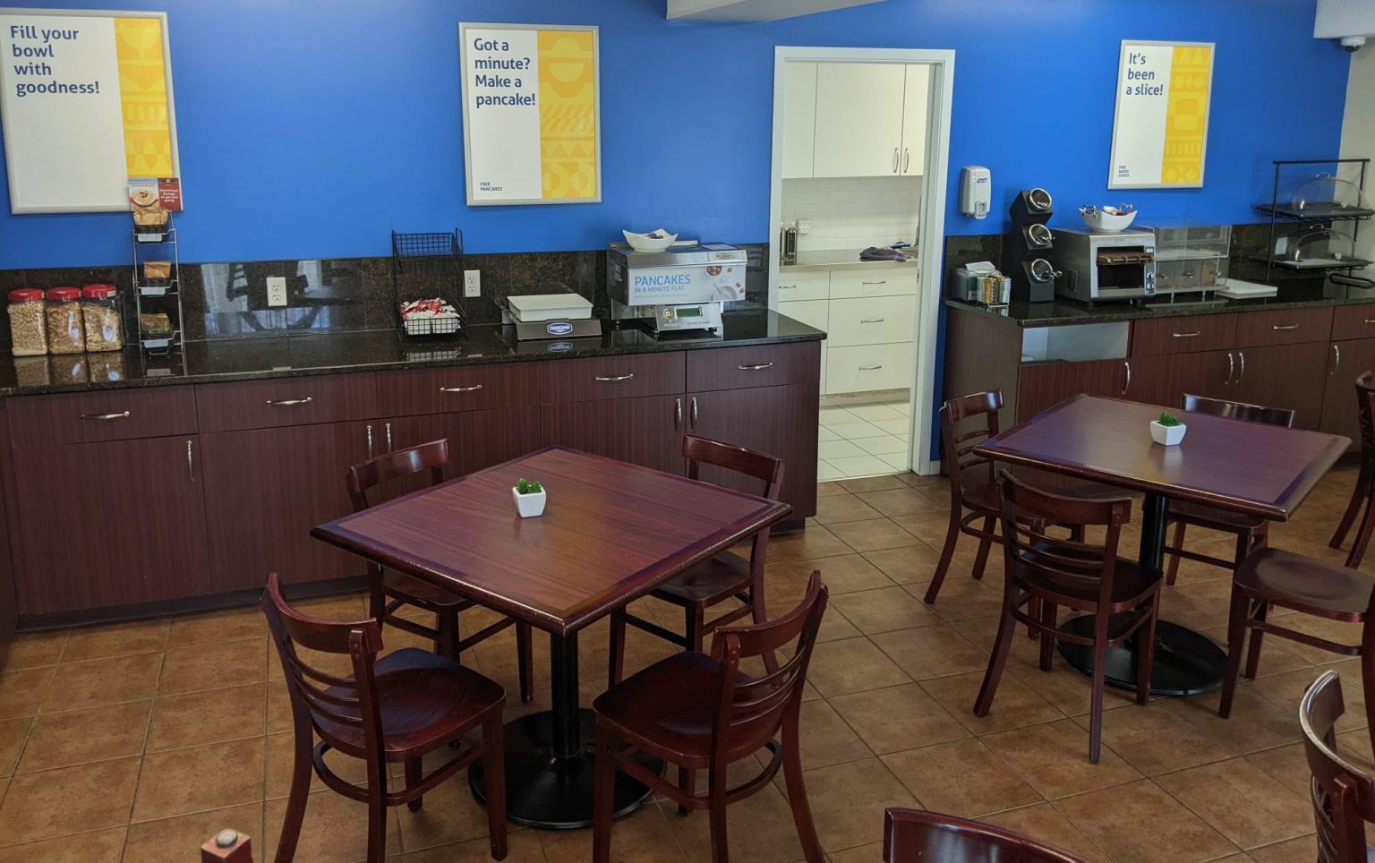 Eat - Days Inn Miramichi